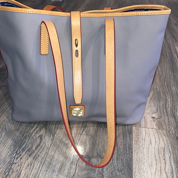 Dooney & Bourke | Bags | Authentic Dooney Bourke Eva Tote | Poshmark